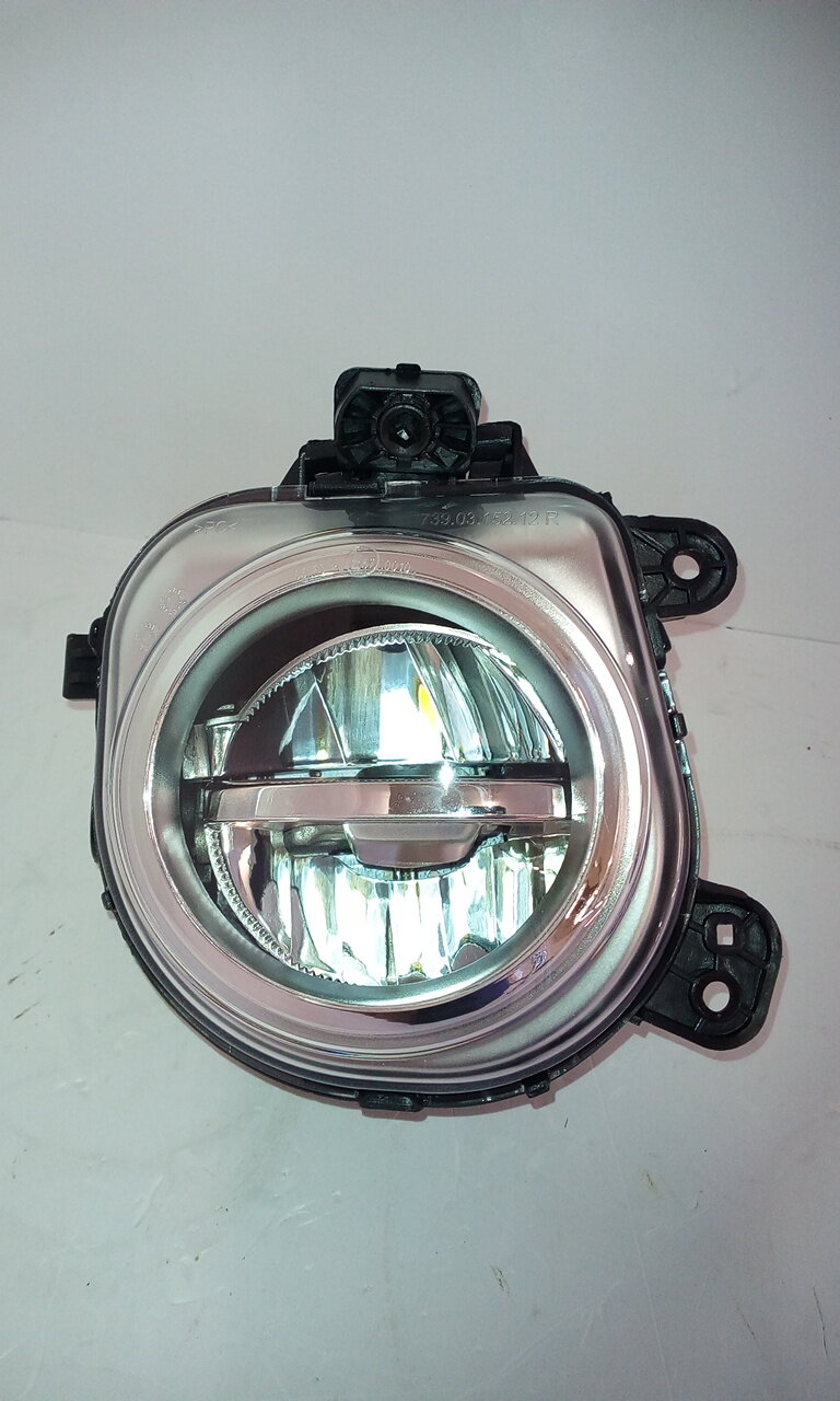 Фара противотуманная правая bmw x3 f25 x4 f26 x5 f15 x6 f16 14>17 WAGENBURG 63177317252