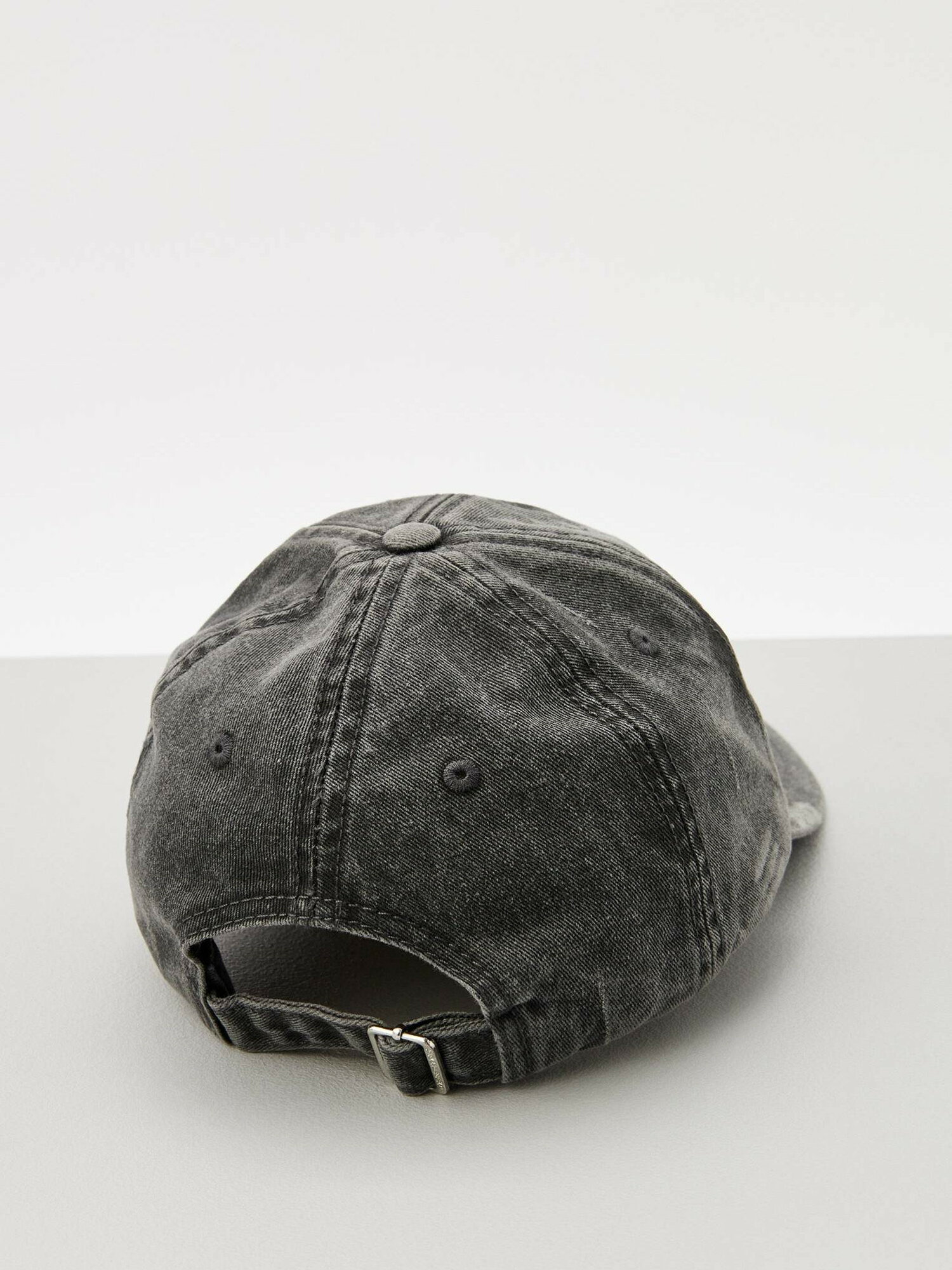 Бейсболка KARL LAGERFELD JEANS для женщин, размер 56-60, черный — фото 1
