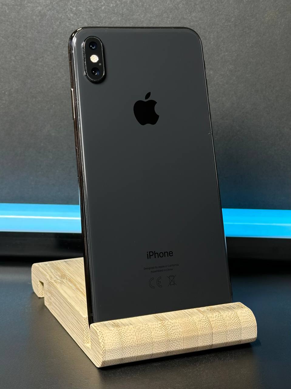 Смартфон Apple iPhone Xs Max, 256 ГБ, nano-SIM + eSIM, черный