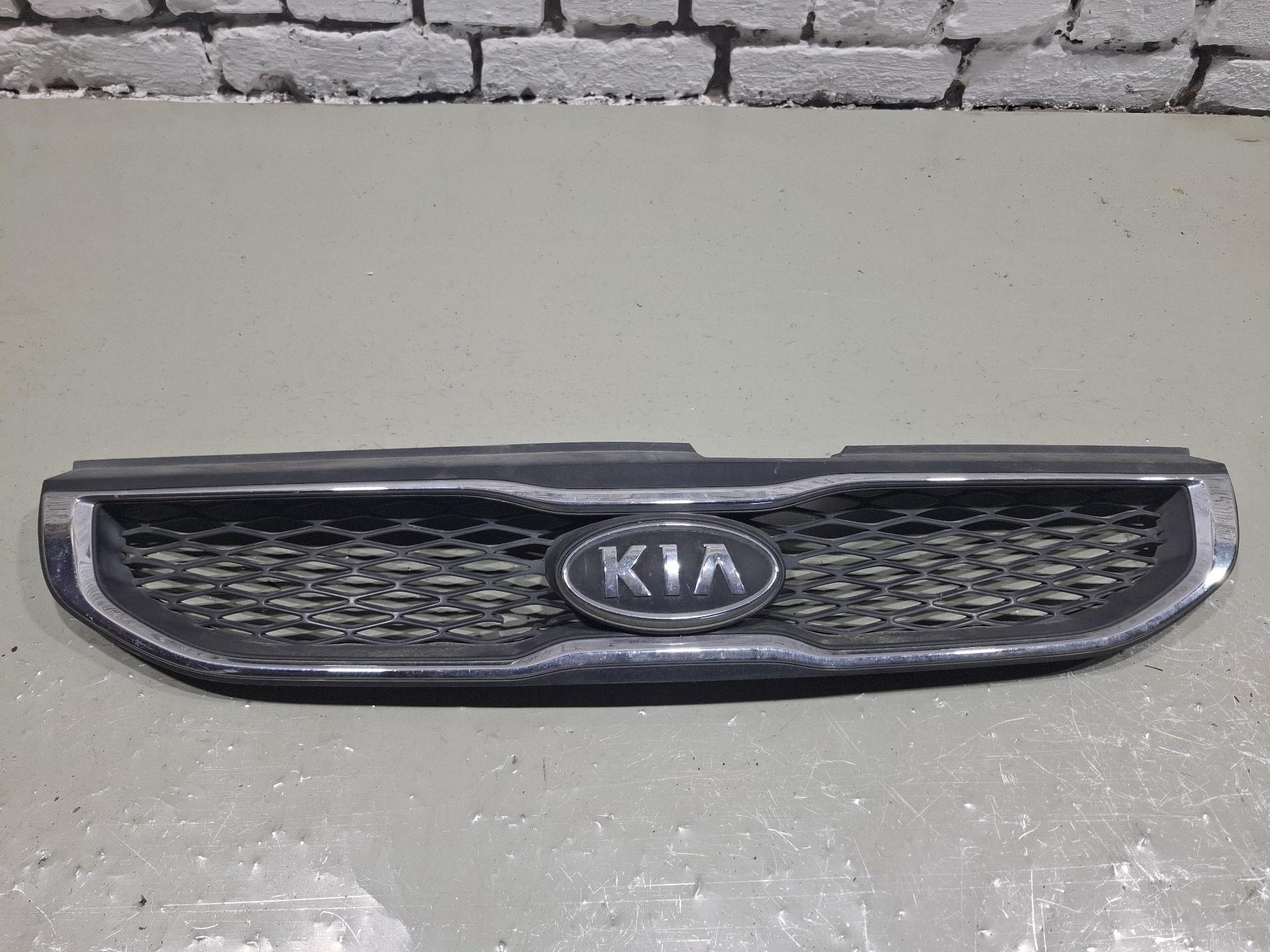 Решетка радиатора Kia Sportage 3 (2010 - 2014) 8635003020