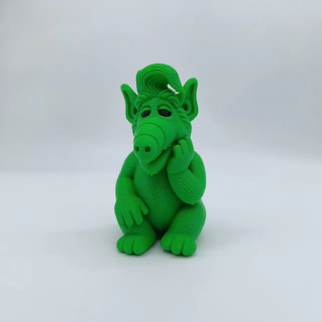 Статуэтка Альфа - Меланхоличный Мыслитель green