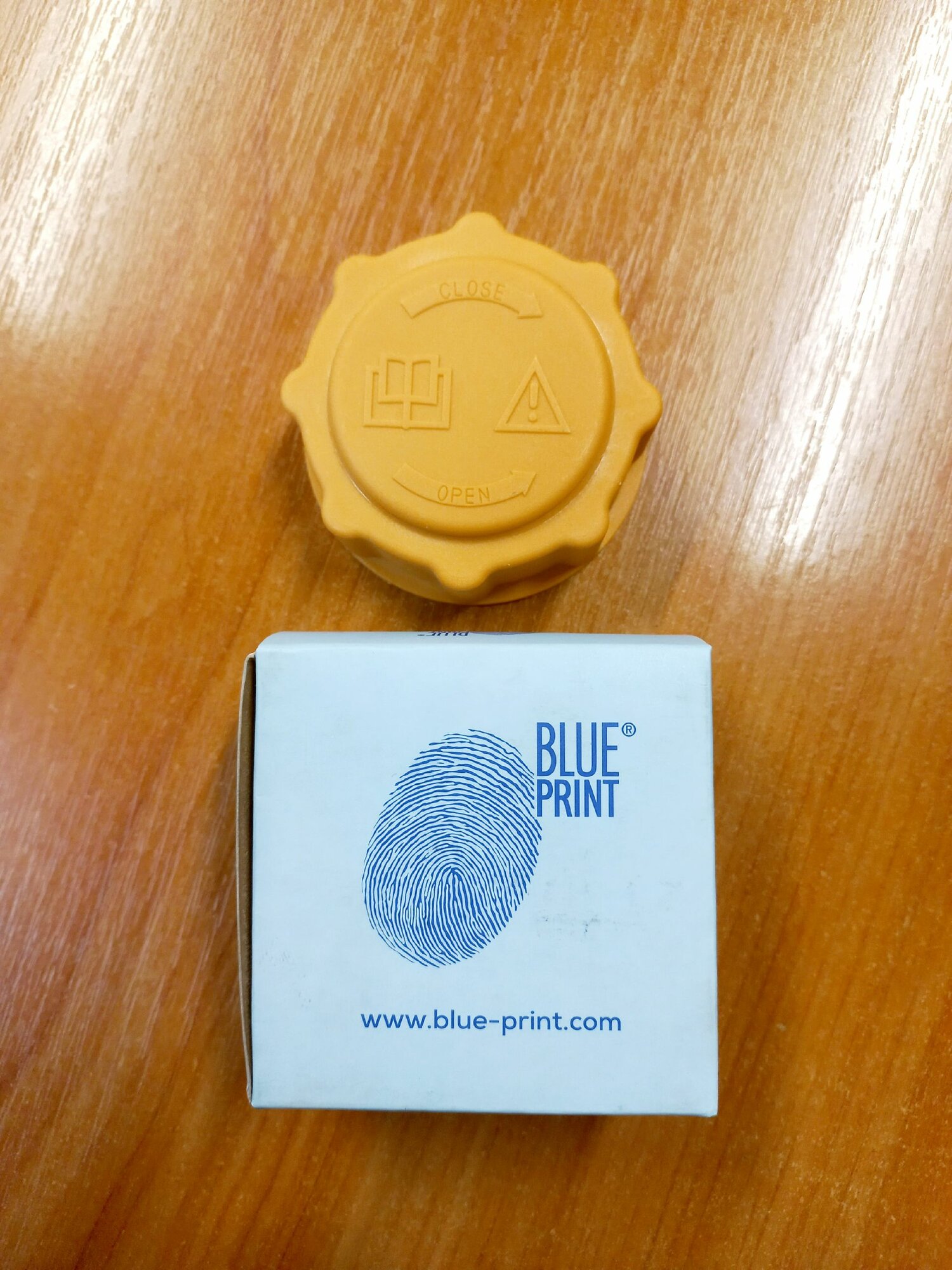 Крышка расширительного бачка ADG09901 Blue Print