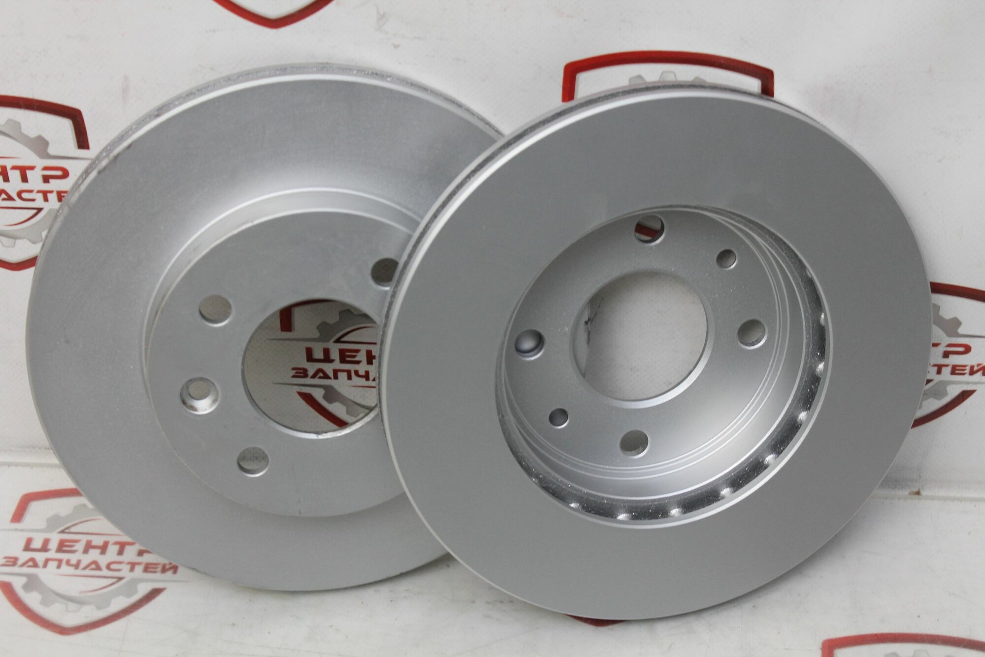 Передний тормозной диск Renault Symbol / Clio 2 TEXTAR 92036203