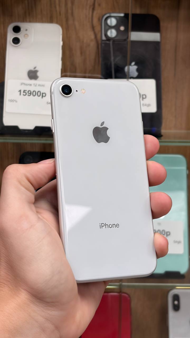 Смартфон Apple iPhone 8 64GB Silver ростест