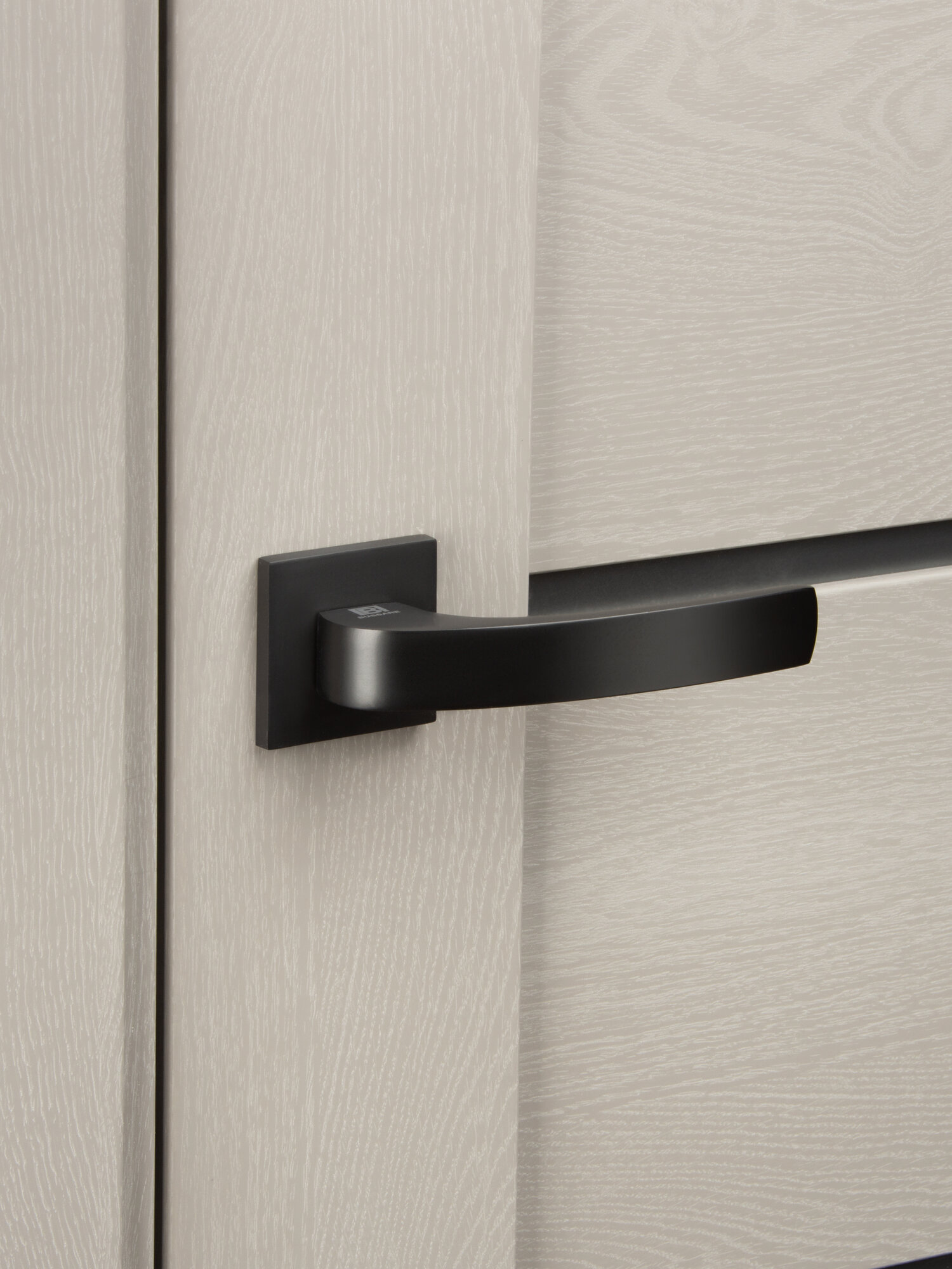 Ручка дверная на тонкой розетке BUSSARE Canto ACENO A-28-40 BLACK