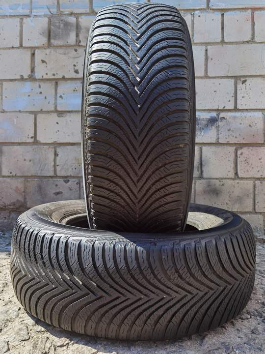 Комплект (2 шт) зимних БУ шин шипованные Michelin Alpin 5 215/65 R16 35% износ
