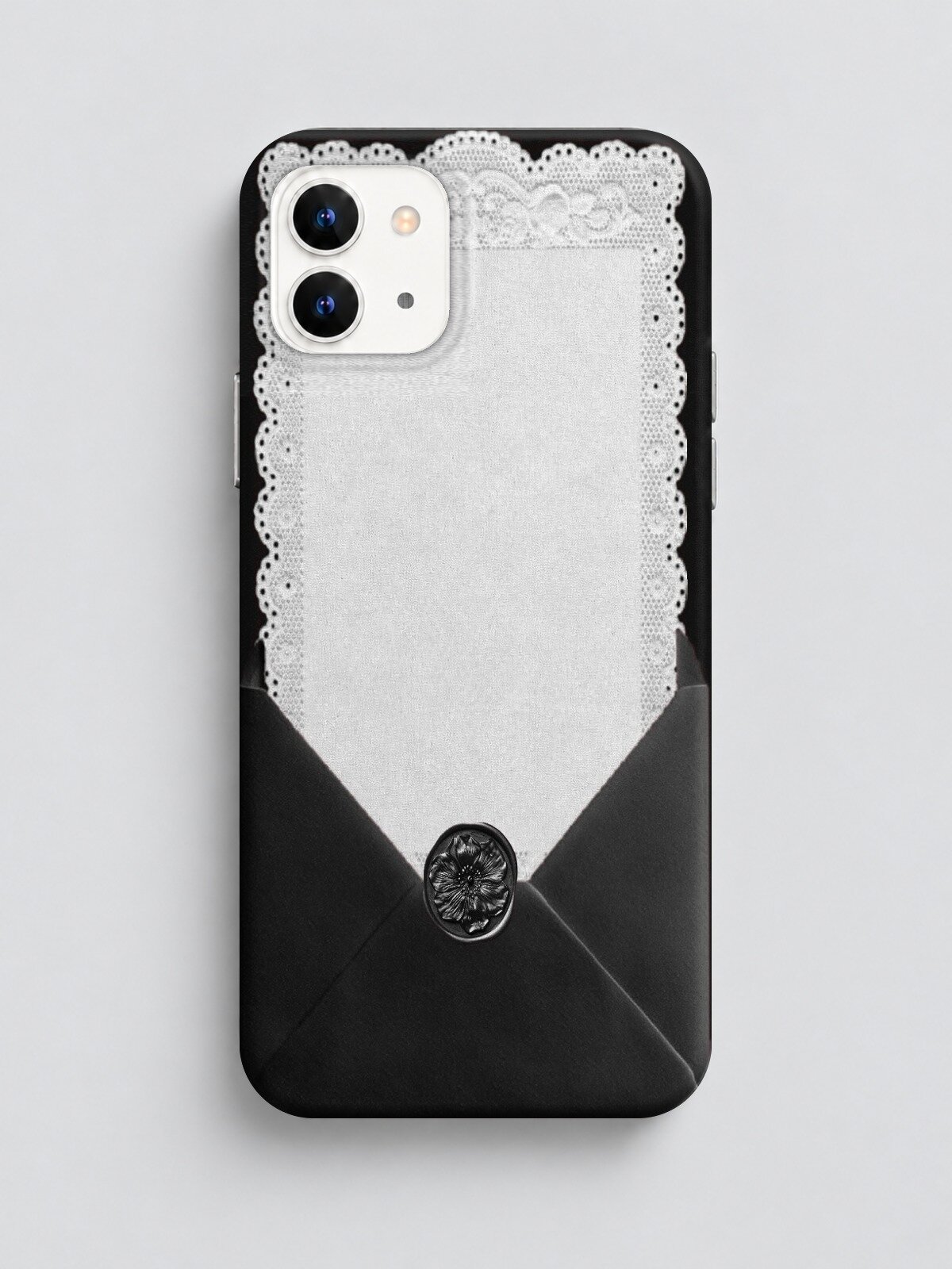 Силиконовый чехол на iphone 12 кружевной конверт