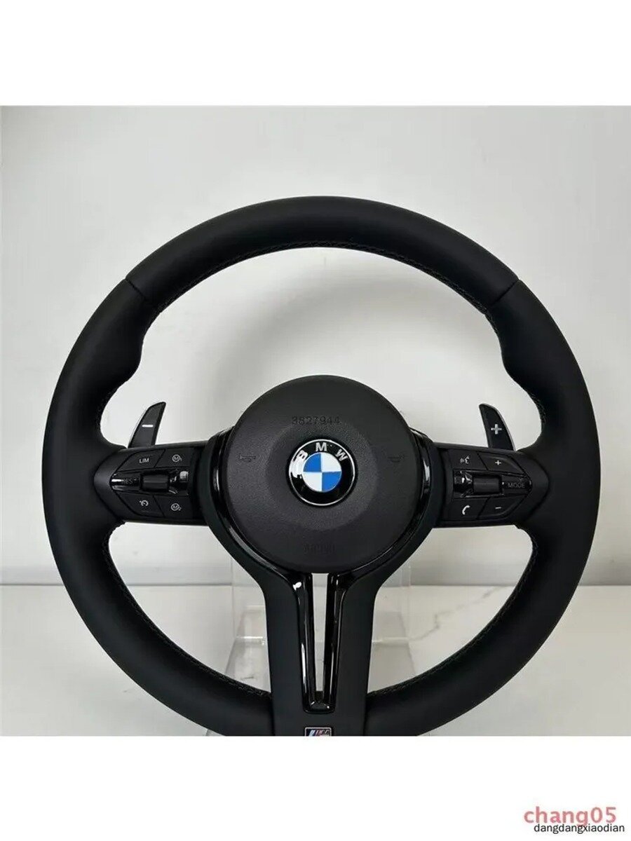 Руль BMW M с лепестками и кнопками, черная строчка, без подогрева
