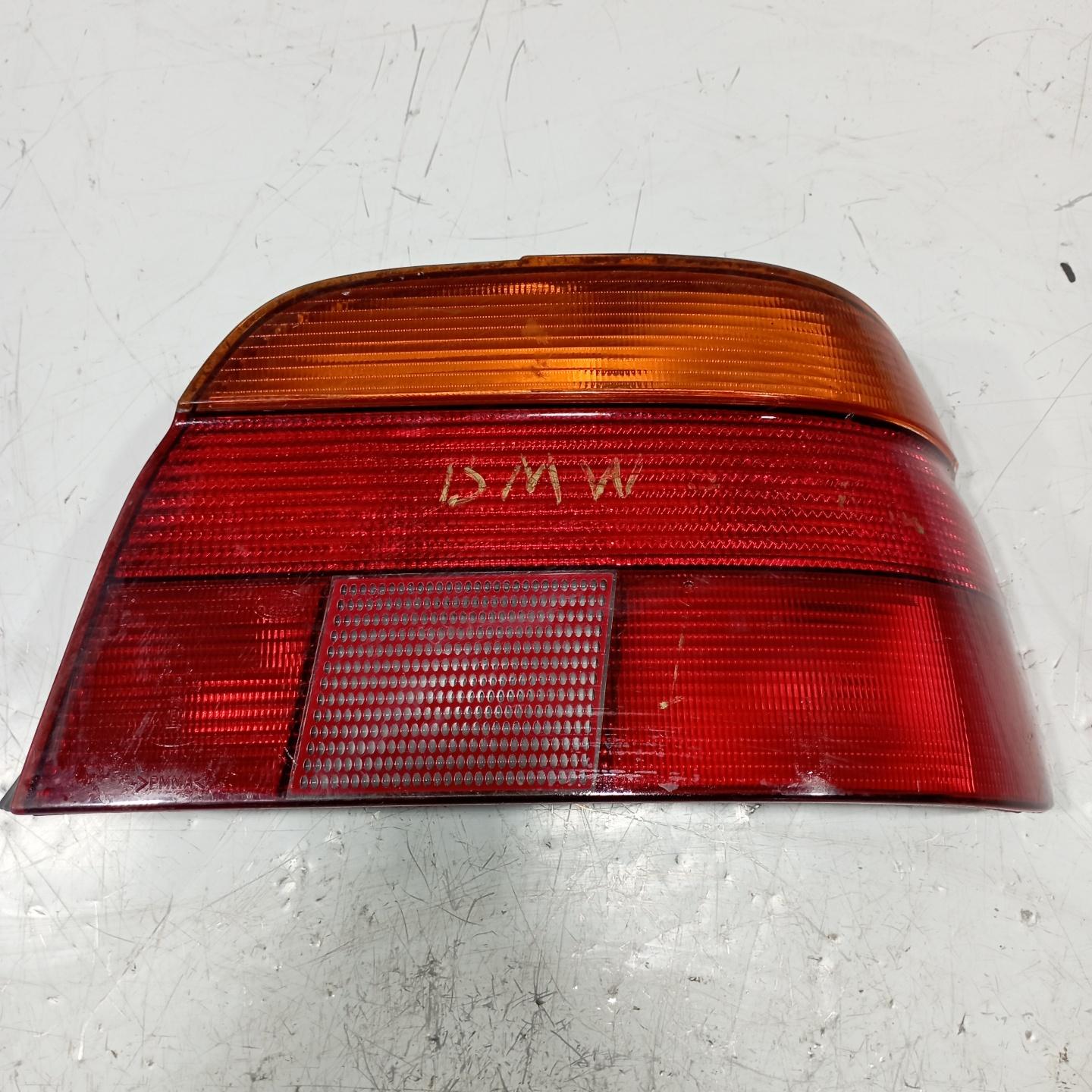 Фонарь задний правый BMW 5 E39 (1995 - 2000) 8358032