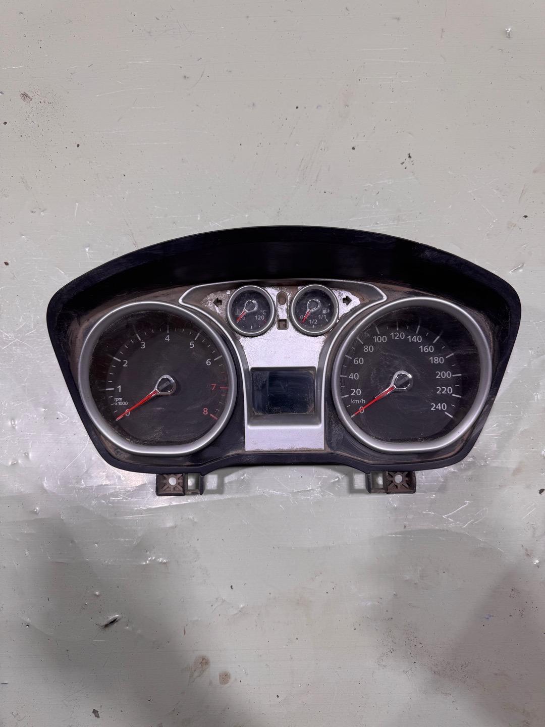 Панель приборов (щиток) Ford Focus 2 (2004 - 2008) 9M5T10849EF