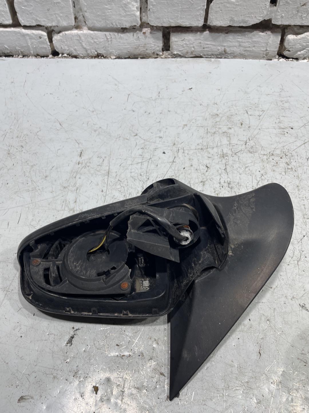 Зеркало наружное левое Opel Astra H (2004 - 2007) E11026415