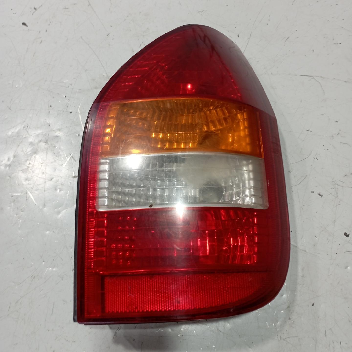 Фонарь задний левый Opel Zafira A (1999 - 2003) 6223027