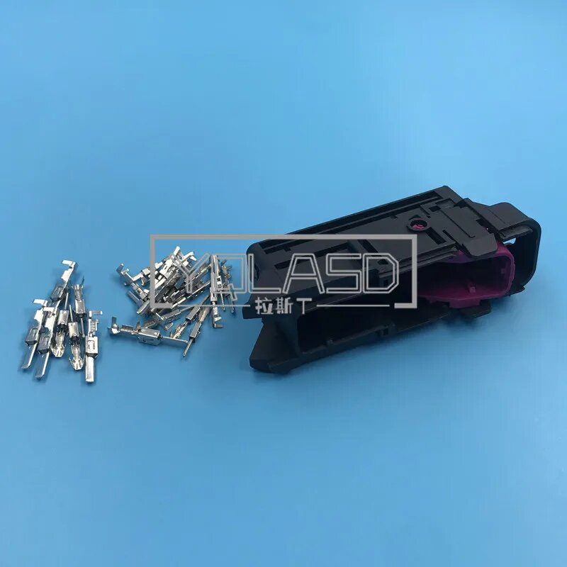 Авторазъем 28 контактов, Male 1 Set