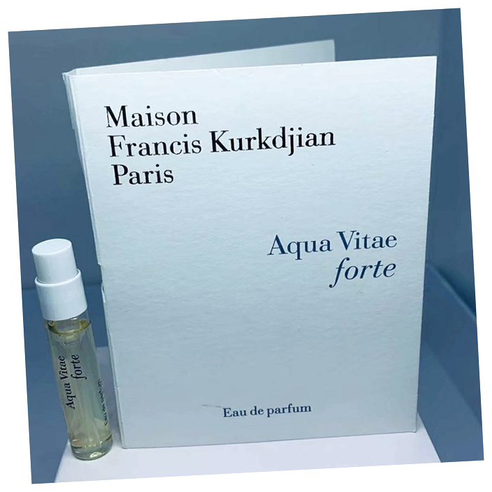 Парфюмерная вода Maison Francis Kurkdjian Aqua Vitae Forte пробник 2 / Мейсон Франсис Куркджан Аква Вита Форте миниатюра аромата