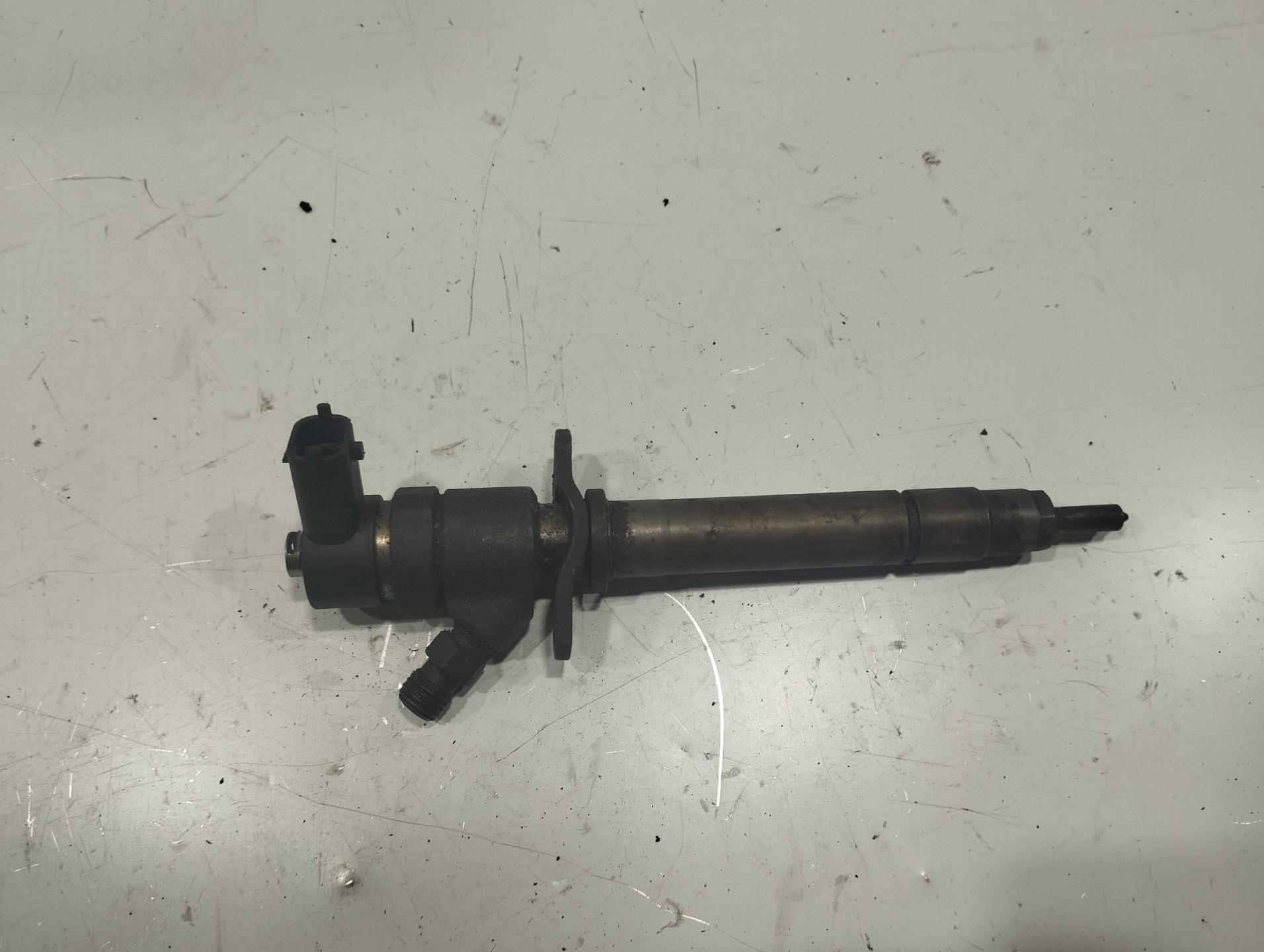 Форсунка топливная Volvo S60 1 (2000 - 2004) 0445110078