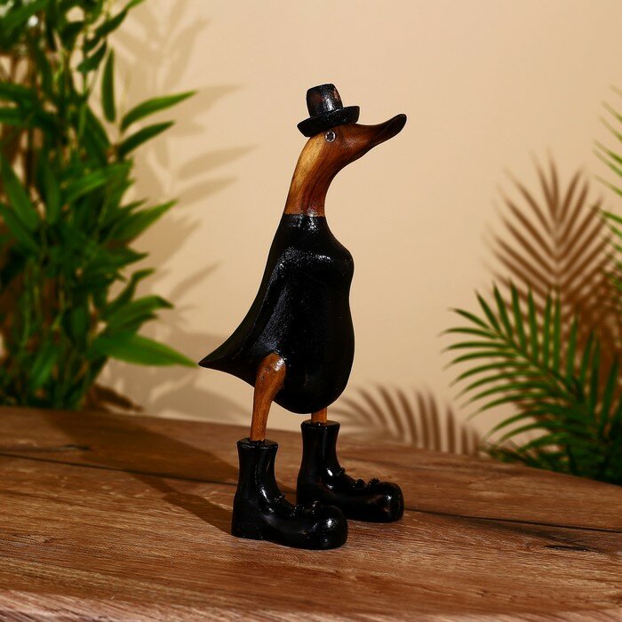 Сувенир «Утка в чёрном», 27 см, дерево