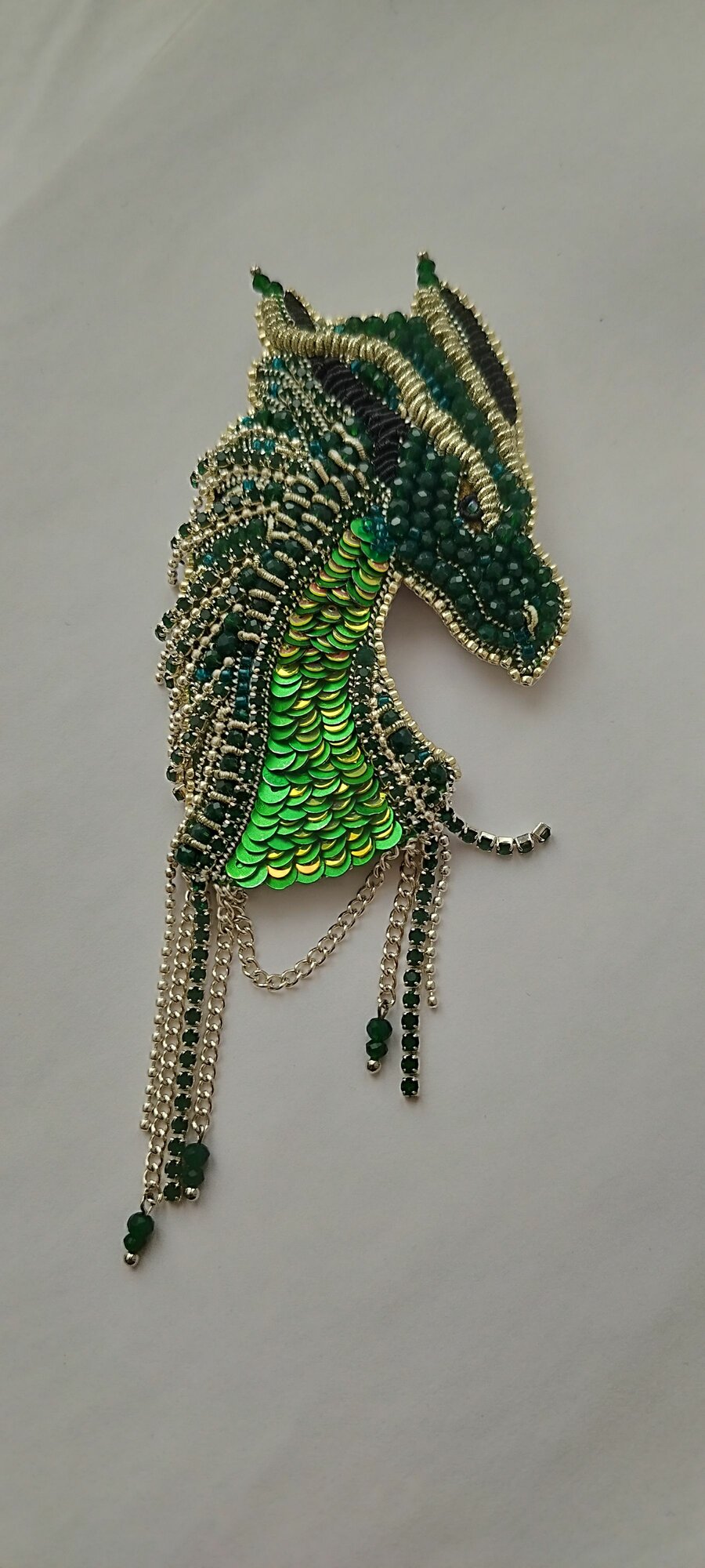 Брошь, стразы, бисер