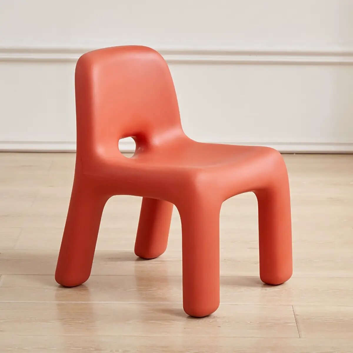 Стул для детей пластиковый многофункциональный в стиле Solid Chair (цвет красный)