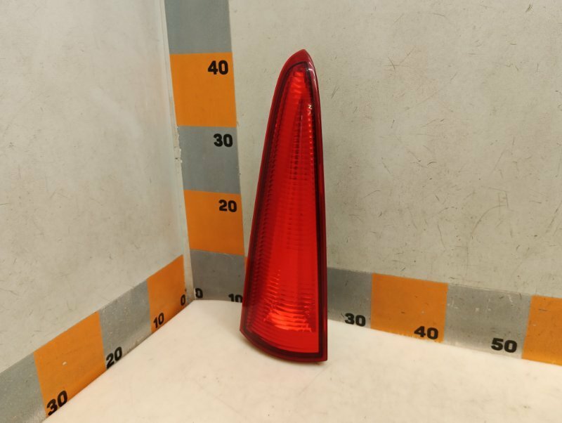 Б/У До 2013 года, верхний, оригинал Фонарь задний левый Renault Kangoo 2011 2, KW0 411549 RENAULT арт. 8200419966