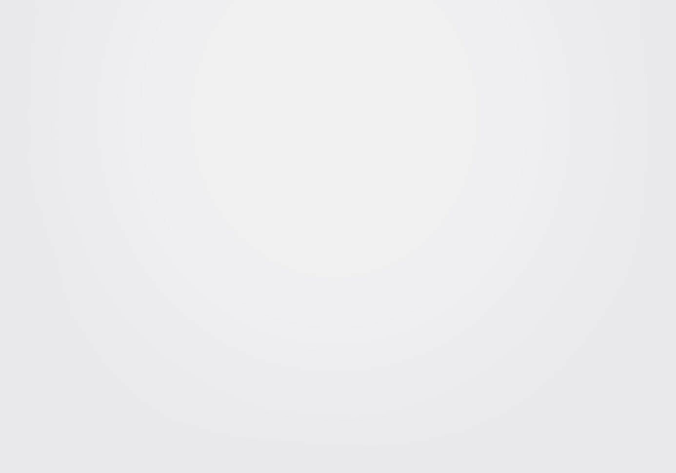 Аглаонема в пластиковом белом кашпо, высота композиции 30-35см