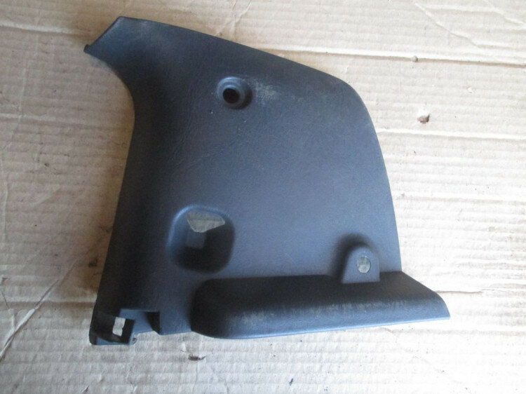 Накладка порога Форд Фокус 1 передняя внутренняя нижняя правая 98ABA02348CEW (BAW) USA