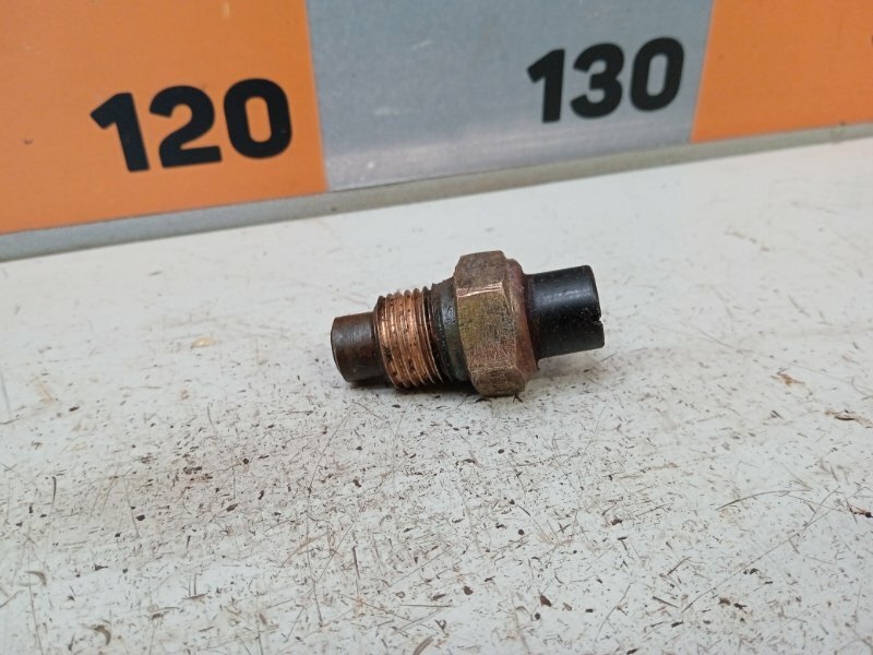 Б/У Лада Приора Датчик температуры Лада Приора 2009 235099 LADA арт. 21120385101005