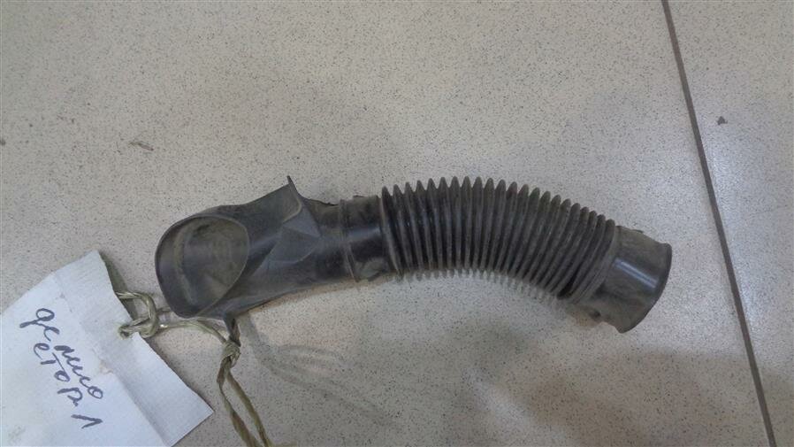 Воздуховод торпедо от Mazda Demio DW 1996-2002