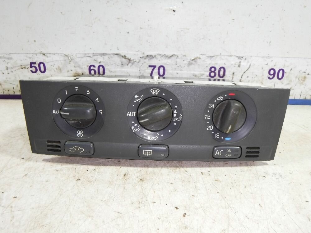 Блок управления отопителем Volvo V40 30614029