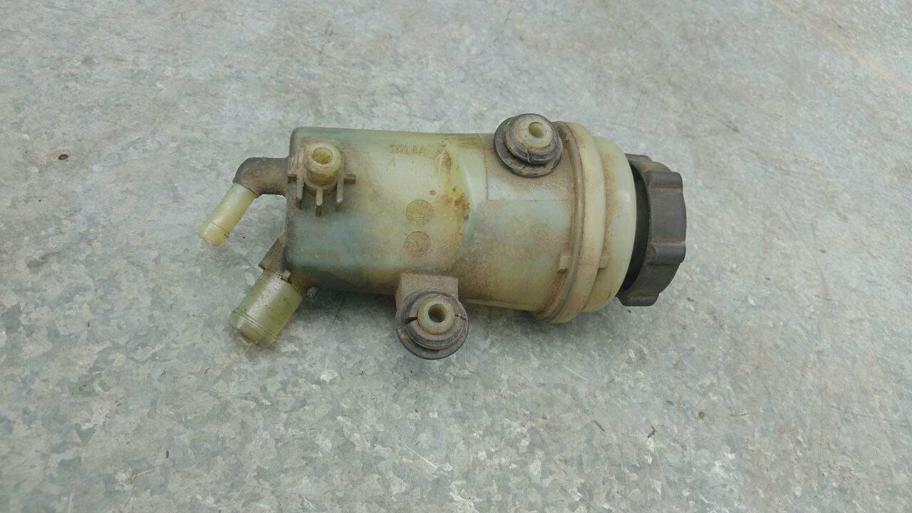 Бачок гидроусилителя Ford Tourneo Connect (2002 - 2009) 98AG3R700AJ