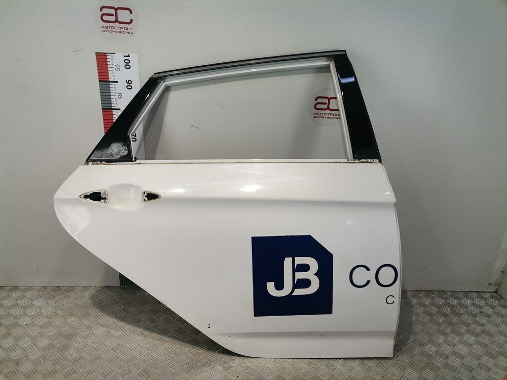 Дверь задняя правая Hyundai i40 (VF) 770043Z000 арт. 2181934