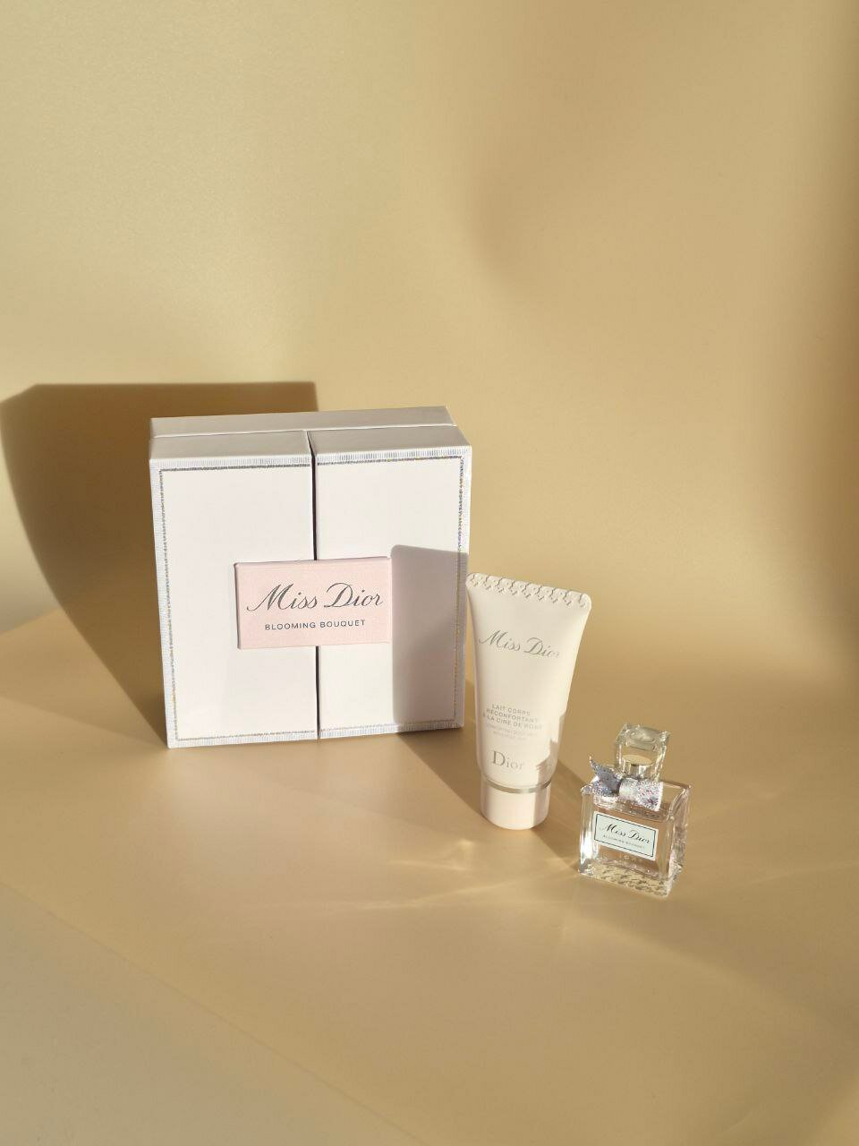 Набор "Miss Dior", туалетная вода Dior и лосьон для тела 20 мл