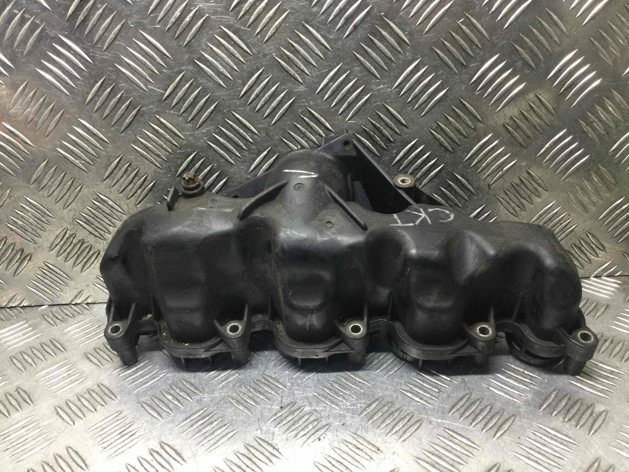 Б/У Коллектор впускной Volkswagen Crafter 1 поколение [рестайлинг] (2011-2016) 2015 г.