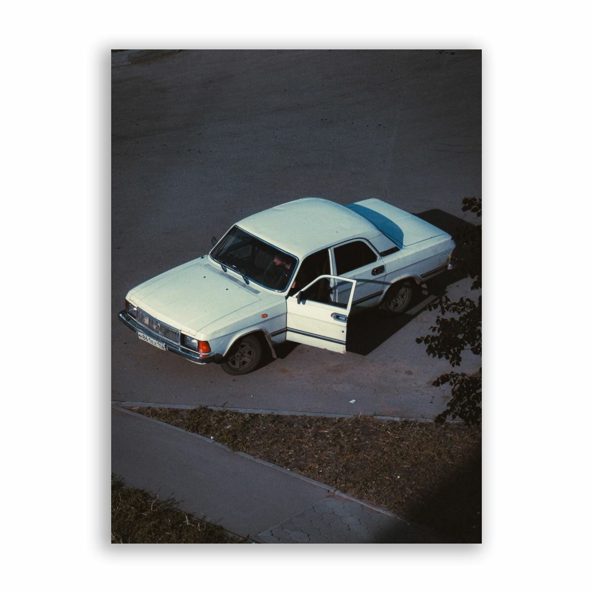 Постер, плакат на бумаге / Автомобиль Волга / Размер 30 x 40 см