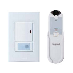 Белый выключатель 1-клавишный с ДУ 30-300 Вт (2-х проводная схема подкл) Anam Legrand Zunis