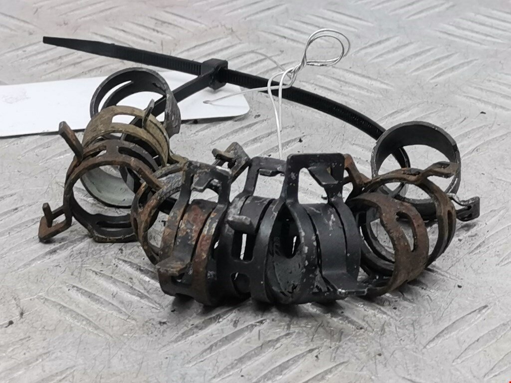 Хомут металлический Mercedes S-Class (W220) 11617798304 арт. 1978478