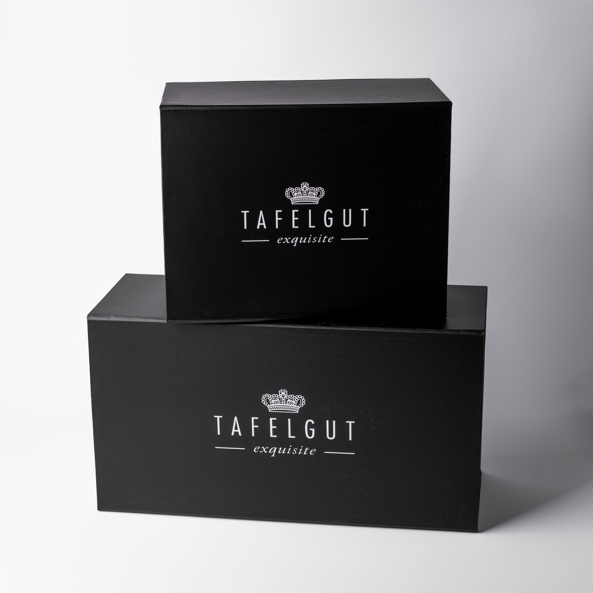 Подарочная коробка c логотипом Tafelgut к набору товаров (размер М)