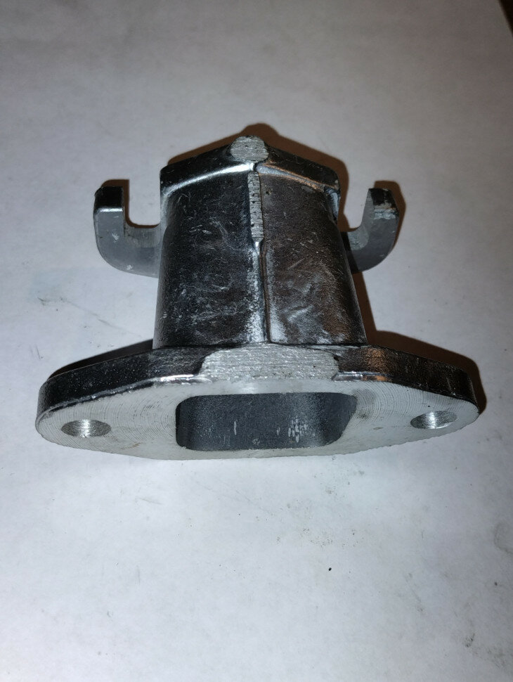 Патрубок впускной ИЖ Планета