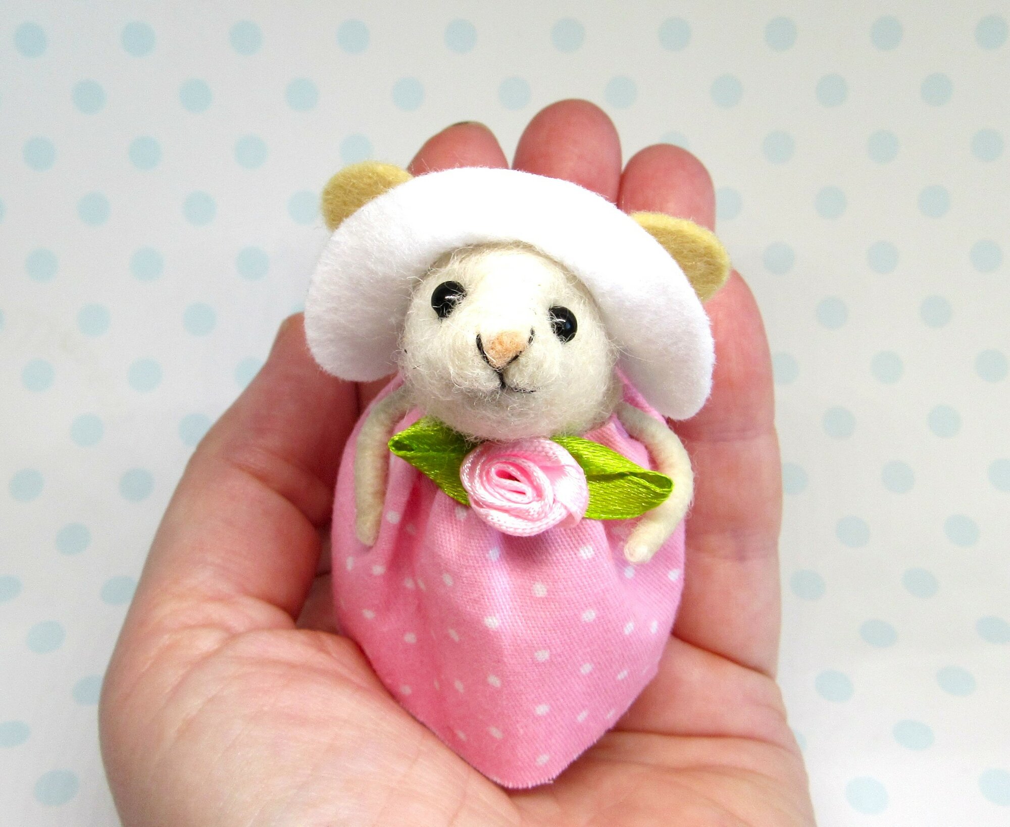 Сувенир. Мышка в платье. Ручная работа