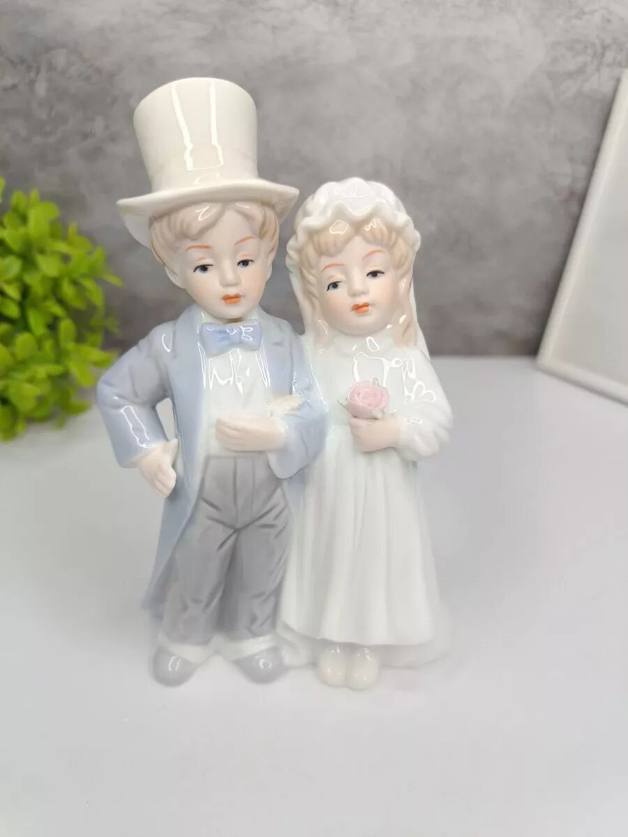 Фарфоровая Фигурка пара жених и невеста из фарфора - идеальное решение для вашего дома!