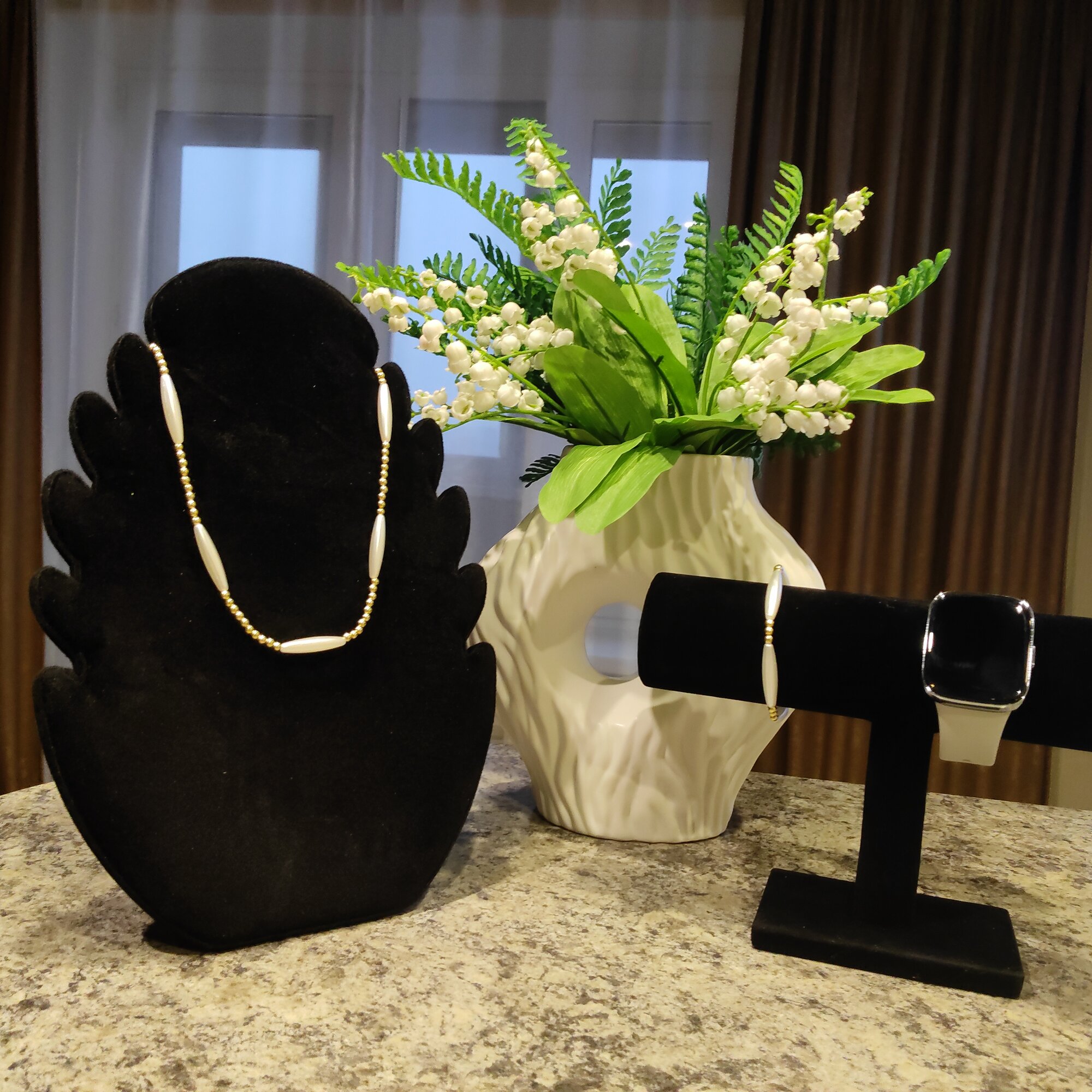 Комплект бижутерии: браслет, колье