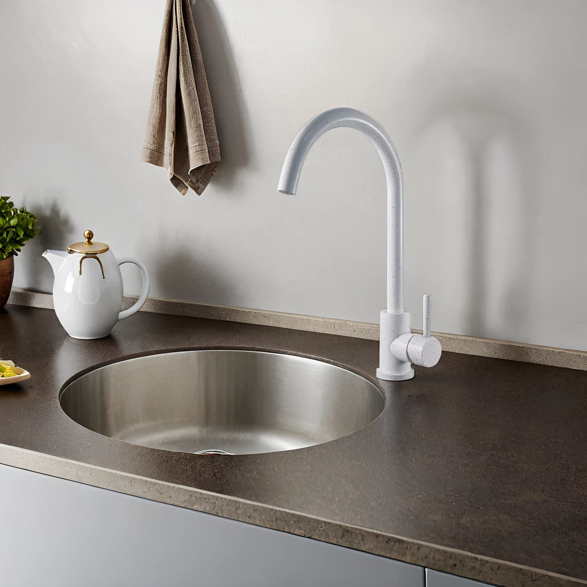 ESKO. Смеситель для кухни белый для мойки / раковины / с высоким поворотным изливом