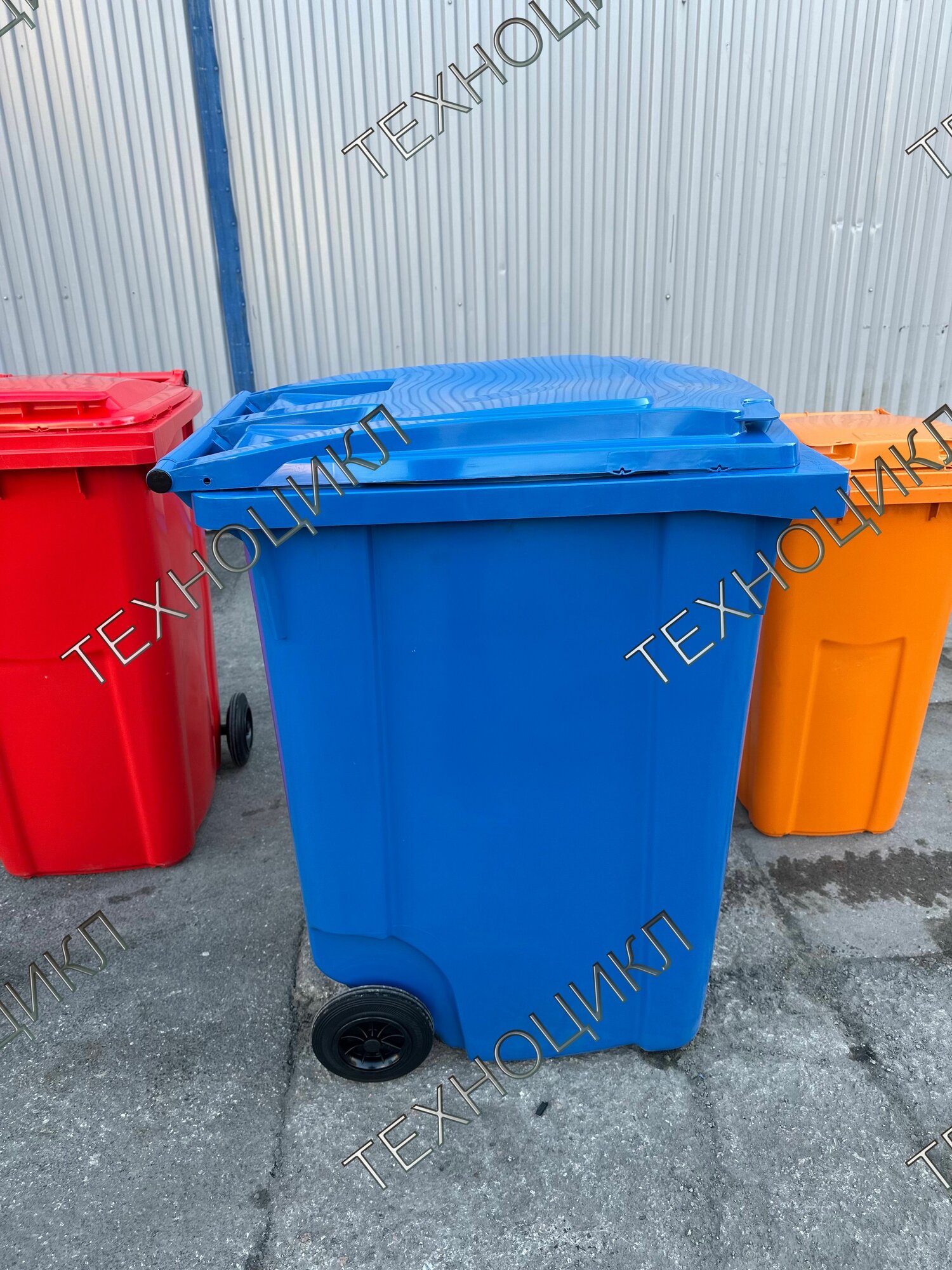 Мусорный бак 360 л (Синий) контейнер для отходов с крышкой и колёсами + комплект салфеток