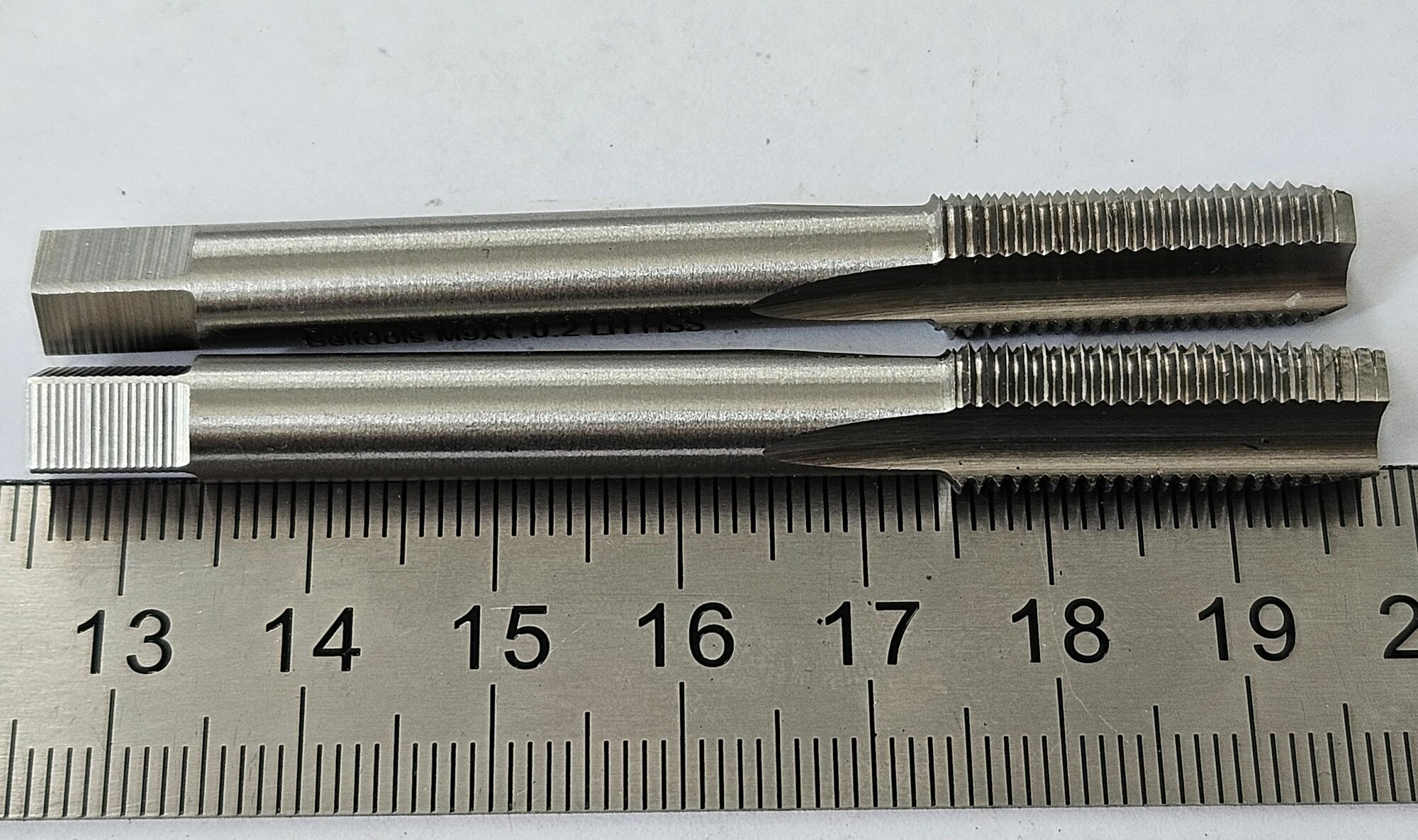 Метчик м/р М9х1 комплект из 2-х шт. левый