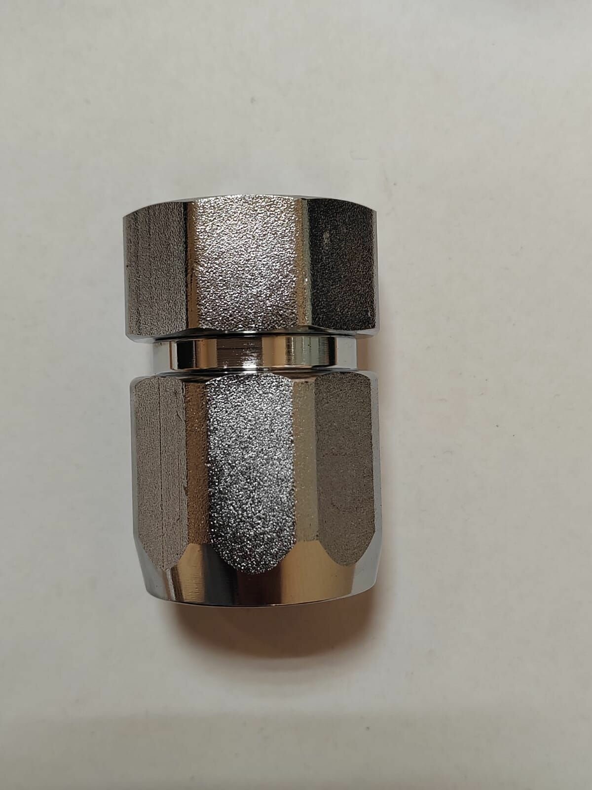 Фитинг (наконечник шланга) для заправочного пистолета (крана) внутренняя резьба 1 дюйм для шланга 19 мм М19-1 JIAHAO