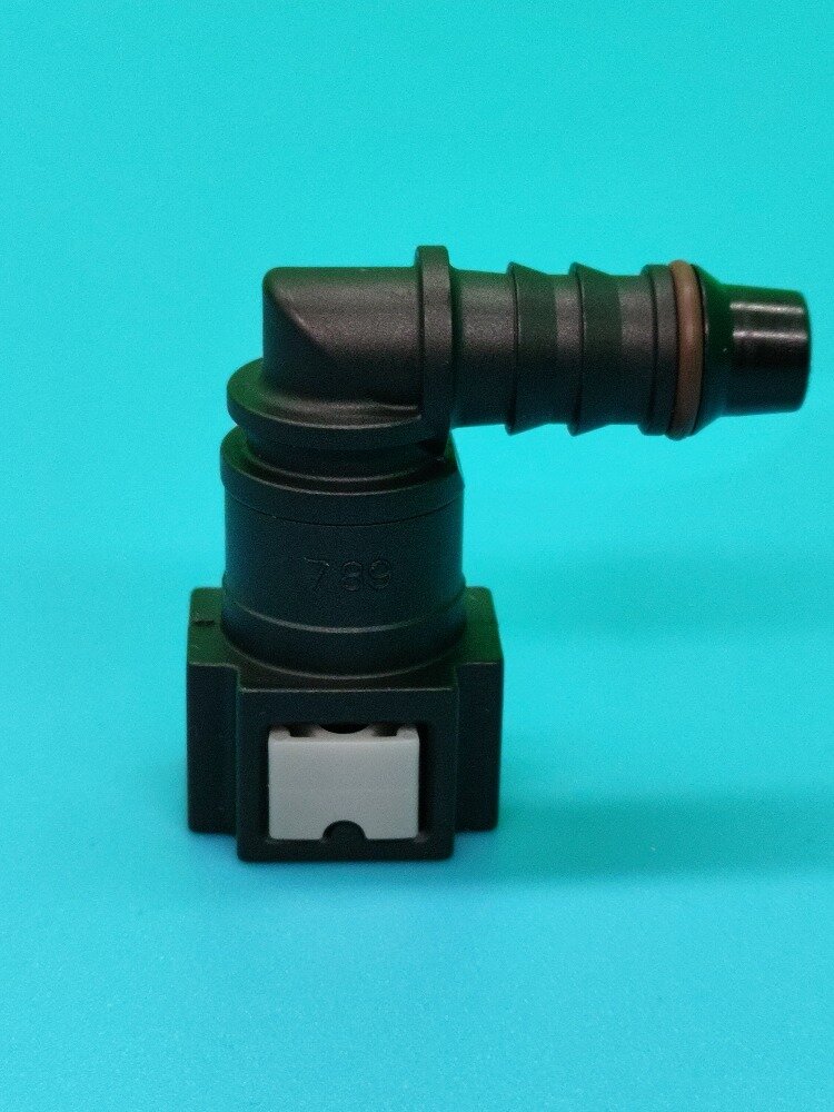 Быстросъем топливного шланга угловой