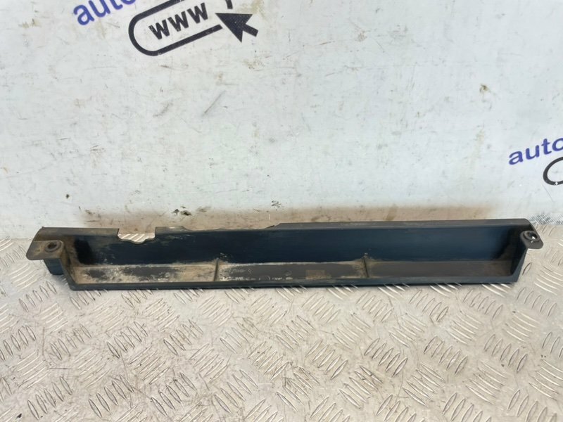 Б/У Дефлектор радиатора Renault Duster 2012 HSM F4RA400 nотколот пластик, см. фото 56235 RENAULT арт. 214777461