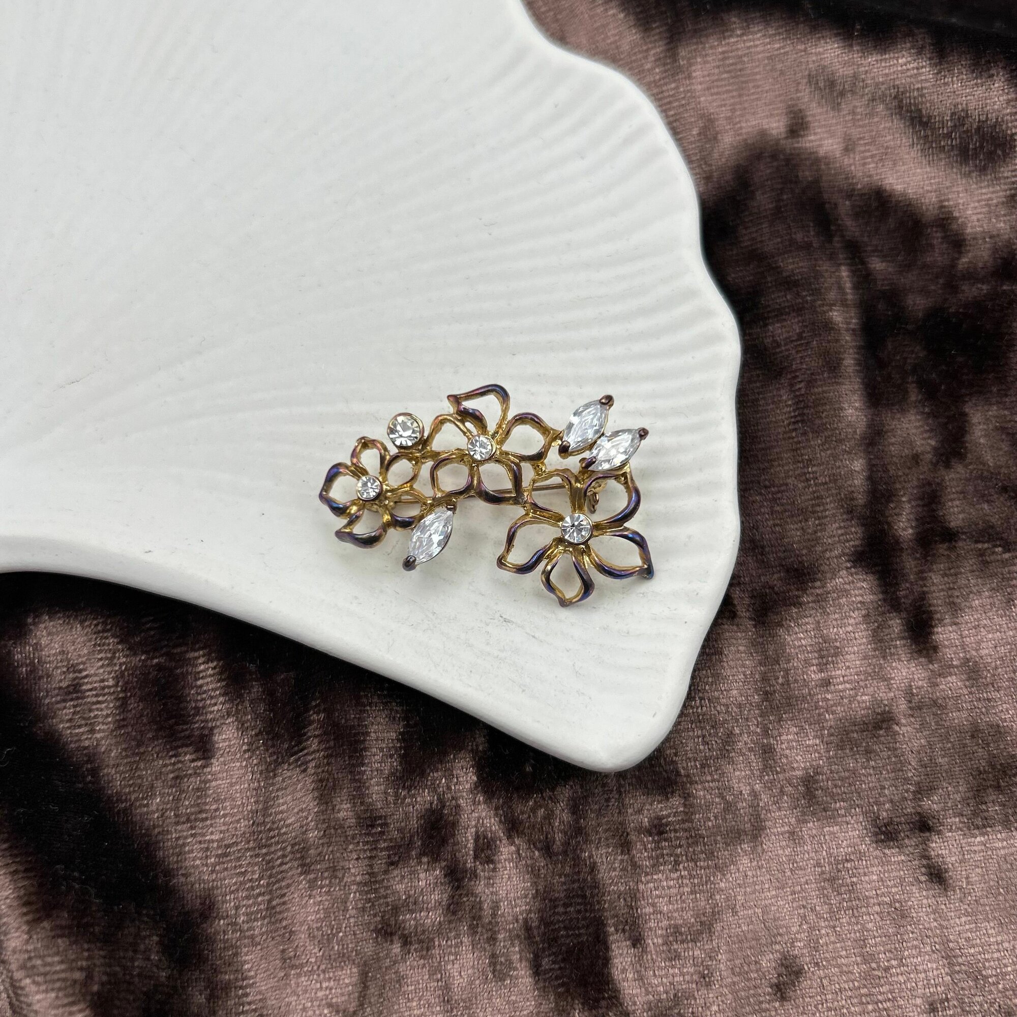 Винтажная позолоченная брошь Цветы, Чехословакия