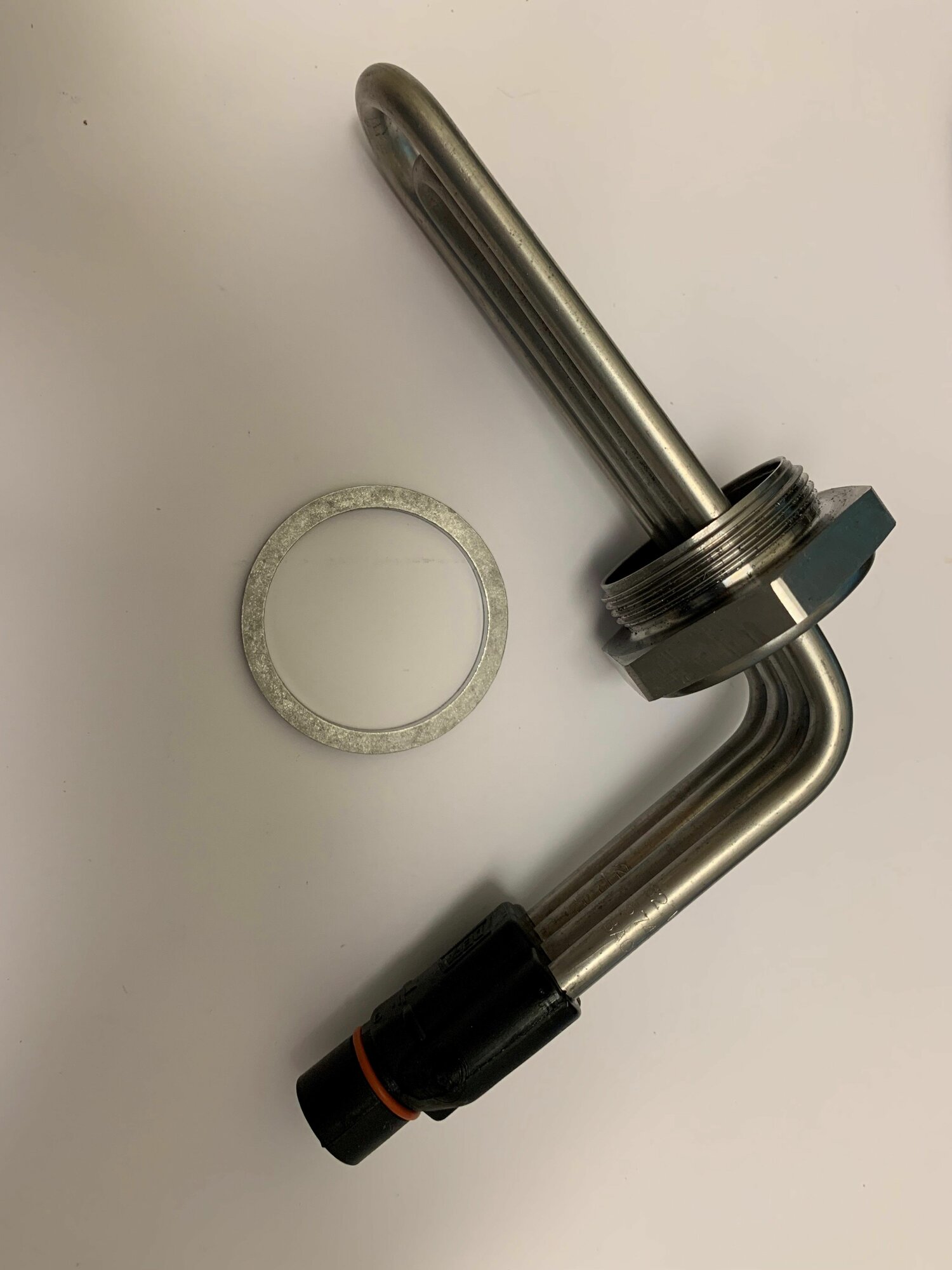 Подогревательный элемент Defa 411239 для Sisu CUMMINS (10, 11 LITER)