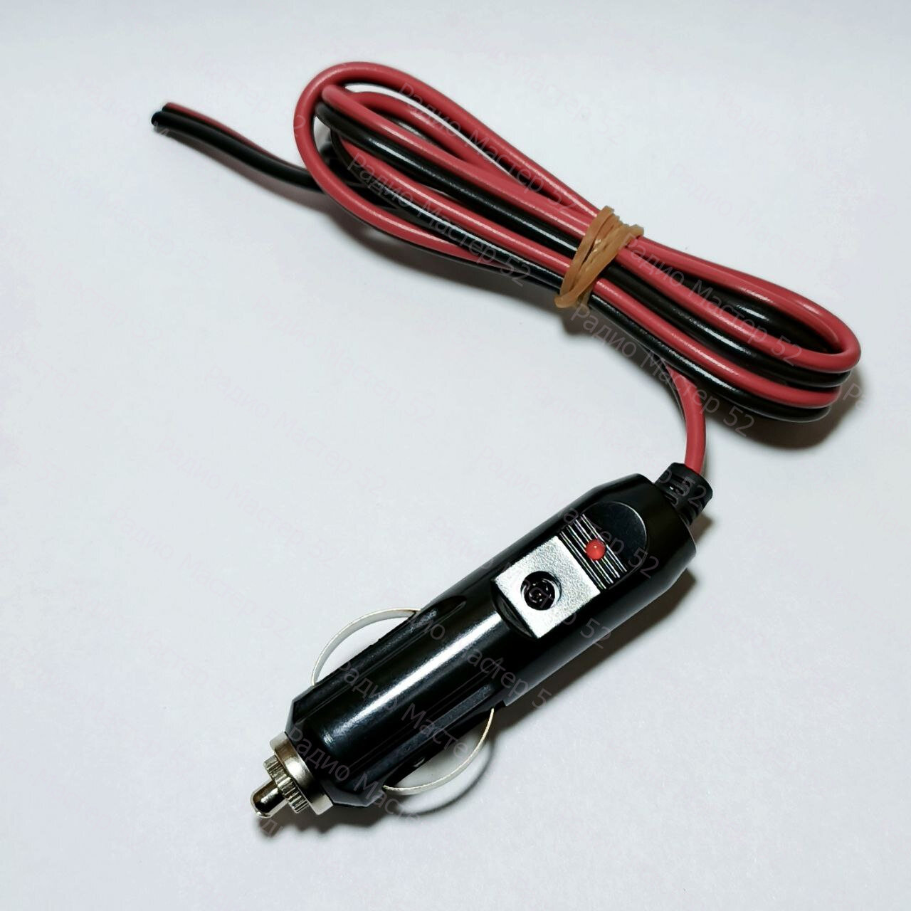 Штекер в прикуриватель с проводом 1м (0,75мм), светодиодный индикатор, материал штекера (карболит), 12V/24V