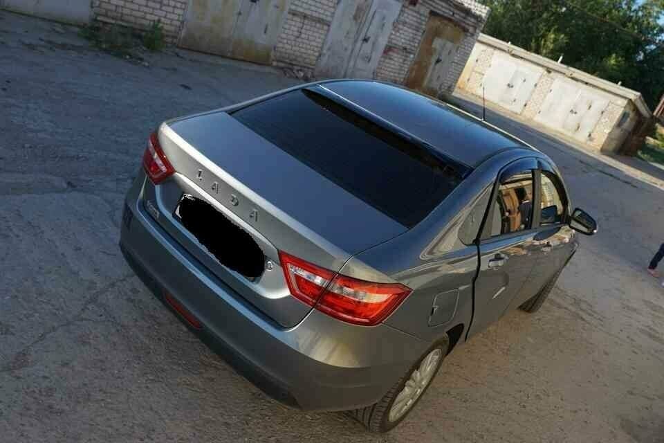 Козырек на заднее стекло Lada Vesta седан/ Лада Веста седан